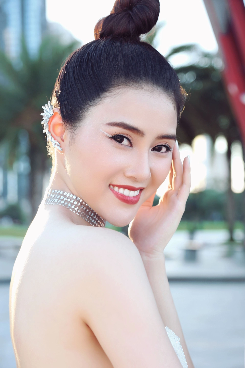 Hoa hậu Kim Thoa khoe thần thái cuốn hút trong bộ ảnh mới