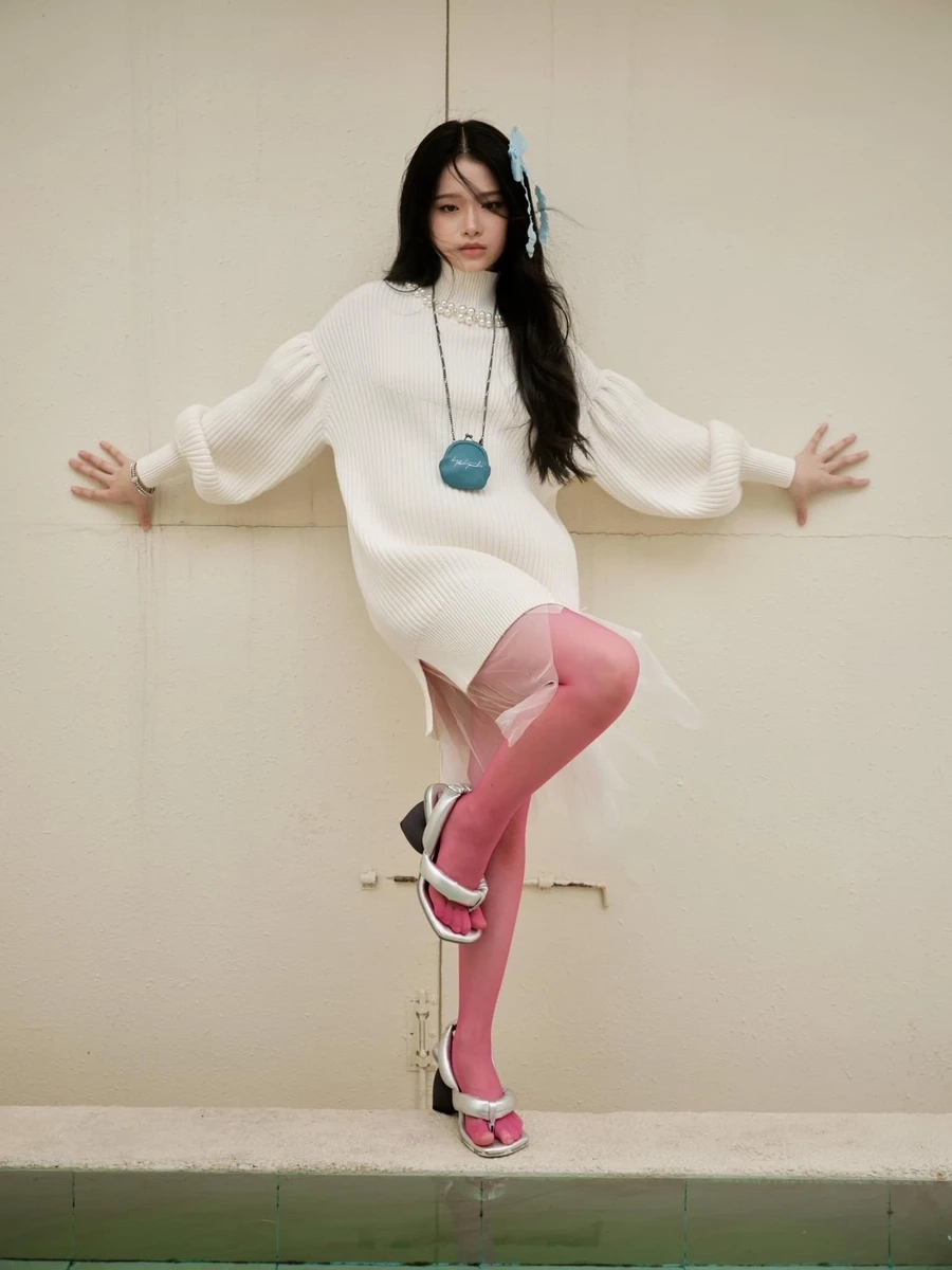 Linh Ka khoe phong cách trẻ trung và xinh đẹp trong bộ ảnh mới