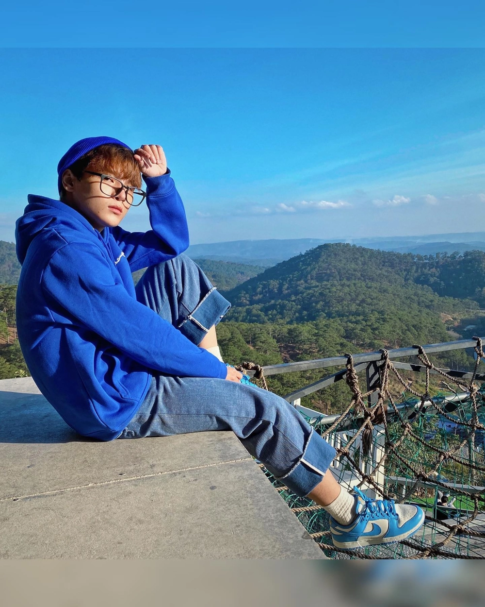 TikTok Phạm Đình Thái Ngân khoe ảnh mới điển trai